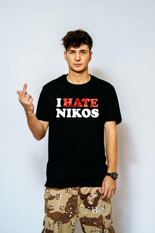 NIKOS JE FRAJER